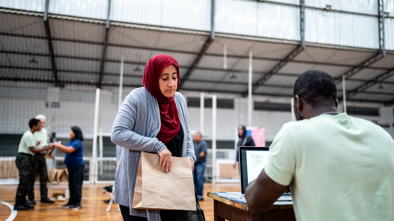 In-Canada Settlement Services – Hope for Refugees